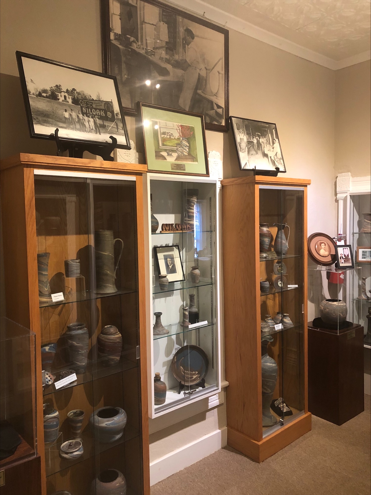 What is Niloak Pottery? - Saline County Library